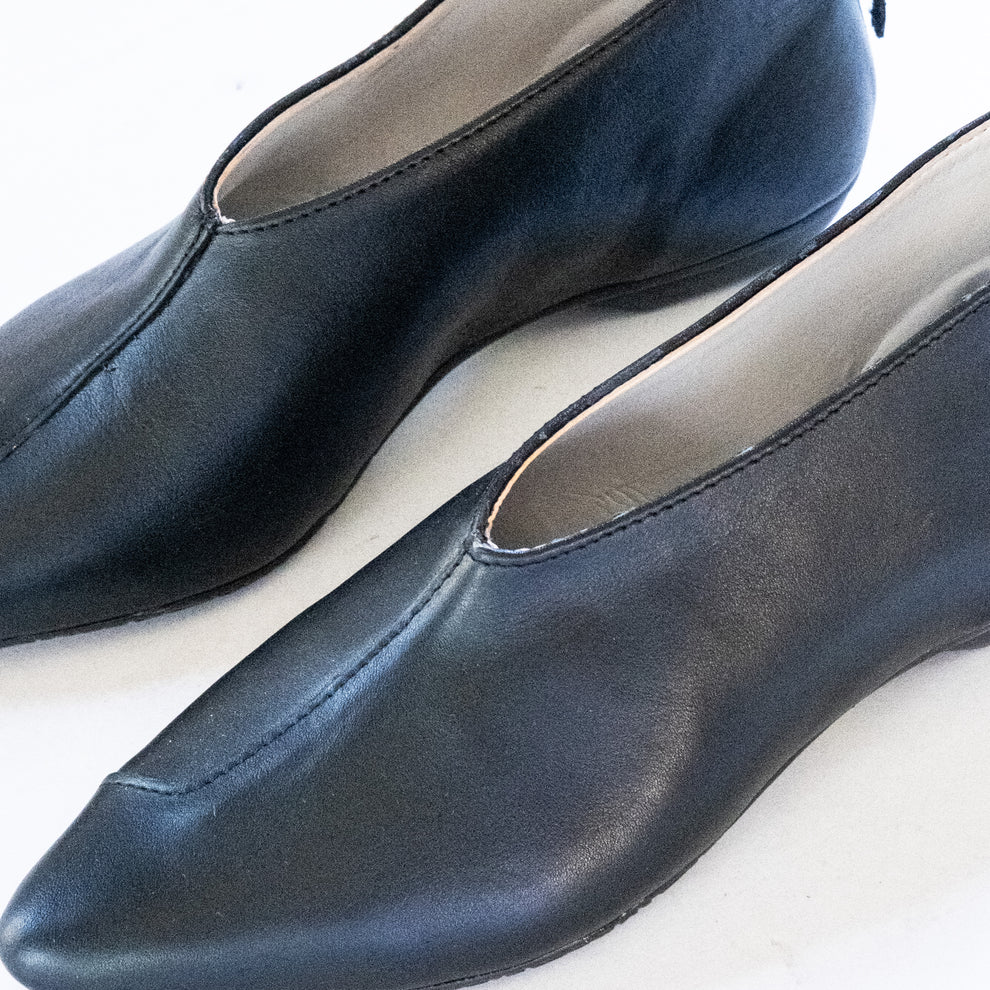 BLACK ZOO FLATS – Phelan Footwear