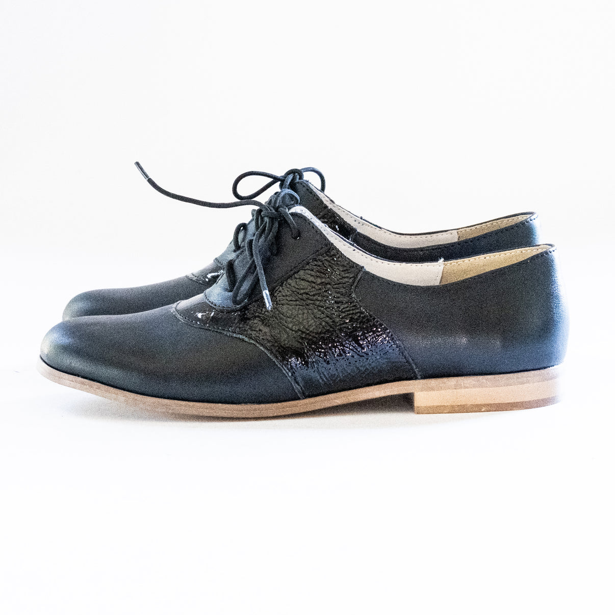 BLACK DANCING FLATS – Phelan Footwear